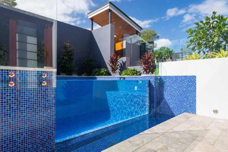 Pool Windows Pty Ltd - Stunning Acrylic pool windows and Panels to make ...