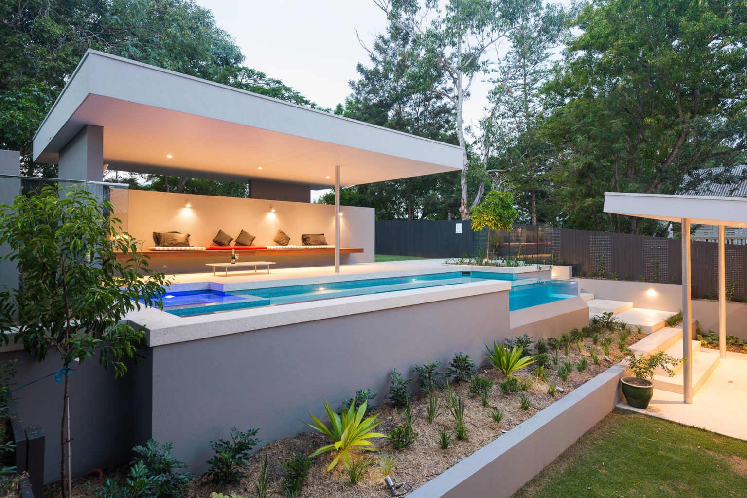 Bonded Corner Panel Acrylic Pool Window - Pool Windows Pty Ltd