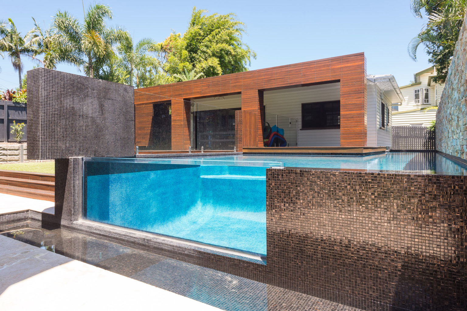 Virginia Free Top Edge Pool Window - Pool Windows Pty Ltd