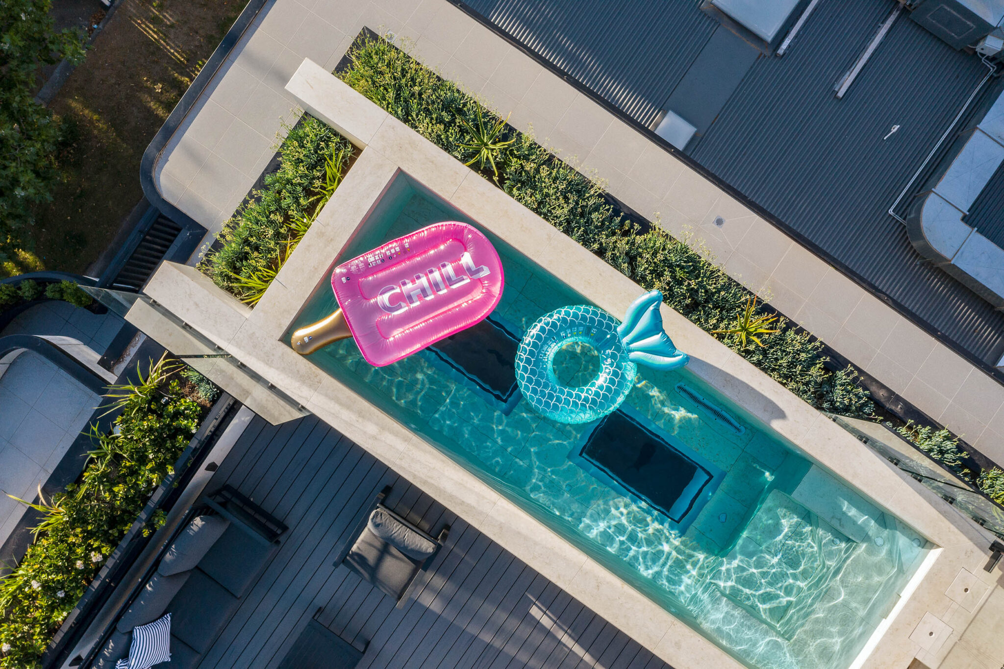 Pool Windows Pty Ltd - Stunning Acrylic pool windows and Panels to make ...