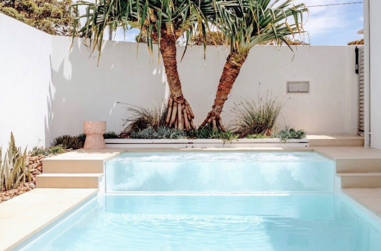 Spa Window - Pool Windows Pty Ltd