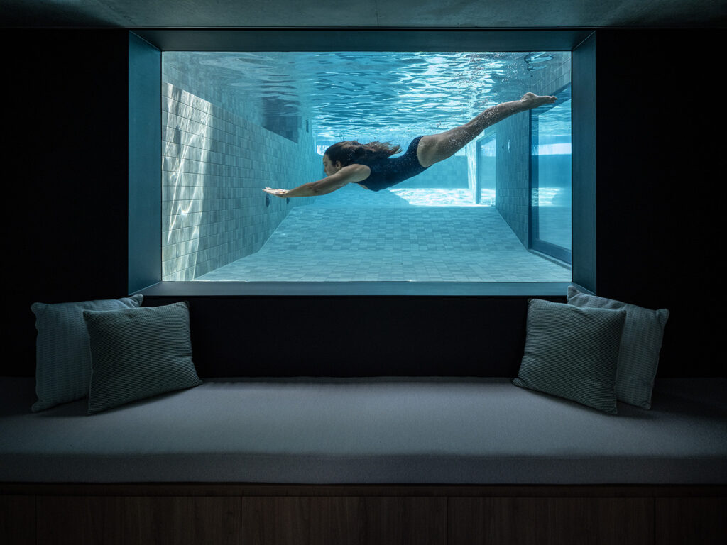 Pool Windows Pty Ltd - Stunning Acrylic pool windows and Panels to make ...